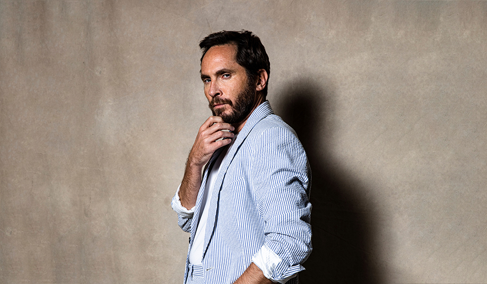 Jornal T – Nova coleção de Gio Rodrigues aposta nas riscas e tons pastel