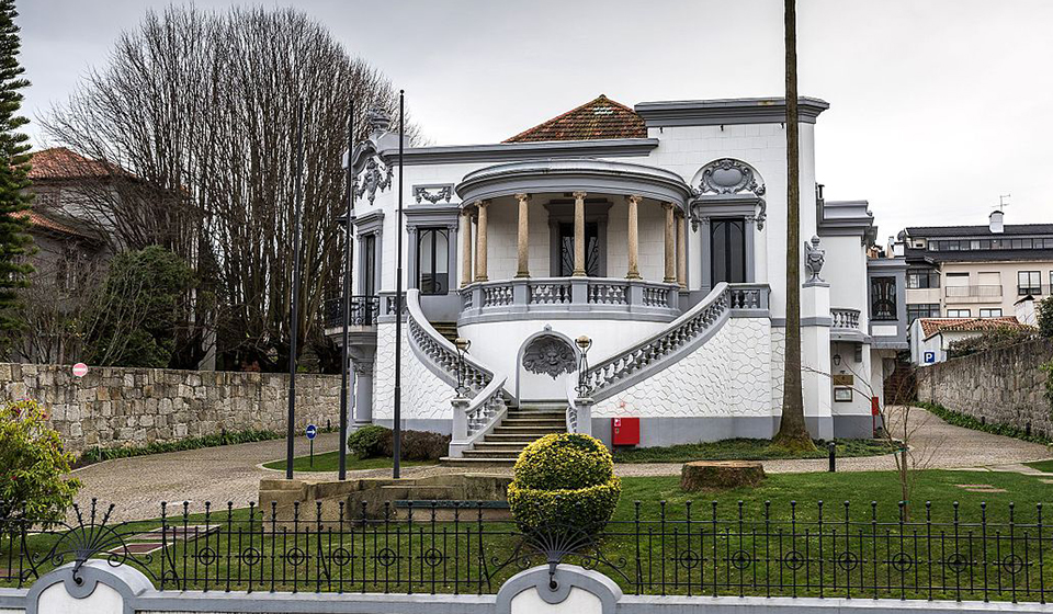 Jornal T – AEP faz 173 anos e tem palmas do Presidente da República