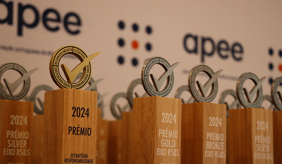 Jornal T – APEE quer reconhecer empresas com práticas responsáveis