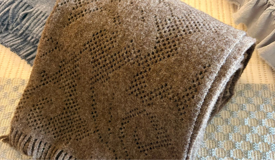 Jornal T – ELAV transforma lã burel em mantas estilo crochet